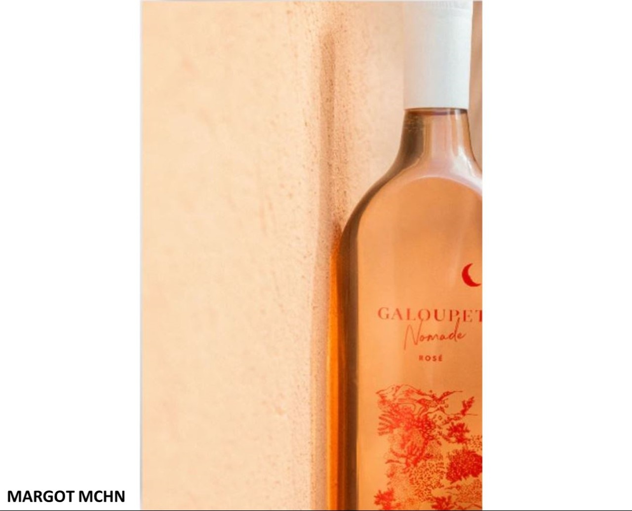 Premium Rosé in Plastik Flasche